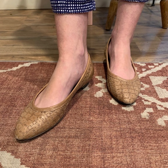 Cherokee | Shoes | Vintage 97s Cane Wicker Flats Brown Real Leather Tan ...